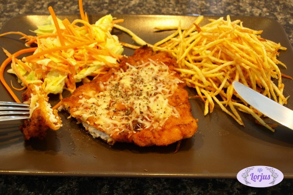 Vištienos kepsnys su traškiais bulvių šiaudeliais – Lorjus Life