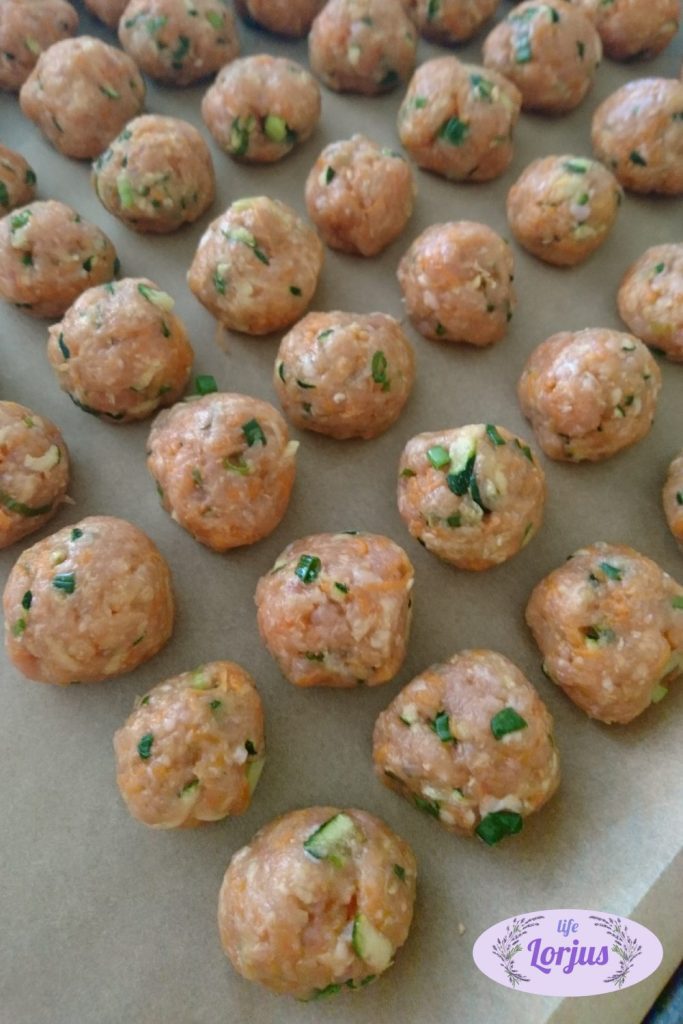 Maltos kiaulienos ir daržovių kukuliai su makaronais – Lorjus Life
