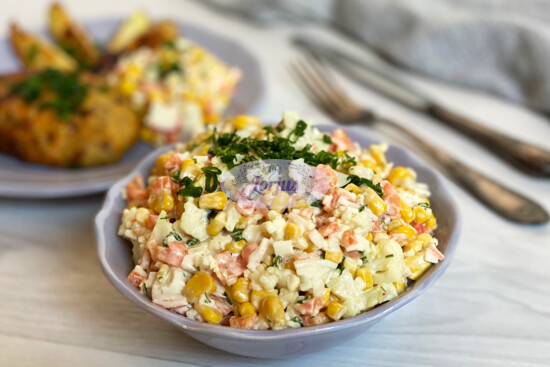 Žiedinio kopūsto ir krabų lazdelių mišrainė – Lorjus Life