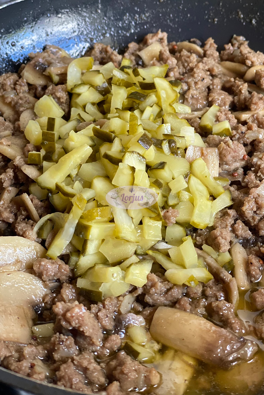 Maltos mėsos ir pievagrybių troškinys – Lorjus Life